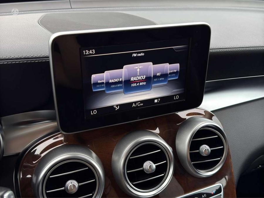 Белый Мерседес ГЛЦ 250 2016 в Каунас, объемом двигателя 2.10 л и пробегом 233 тыс. км за 20999 €, фото 18 на AUTOMOTO.COM.LV