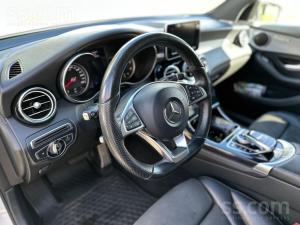 White Mercedes-Benz GLC 250 2016 in Riga, with an engine capacity of 2.20 L and mileage of 407 thousand km for 12500 €, photo 8 on AUTOMOTO.COM.LV