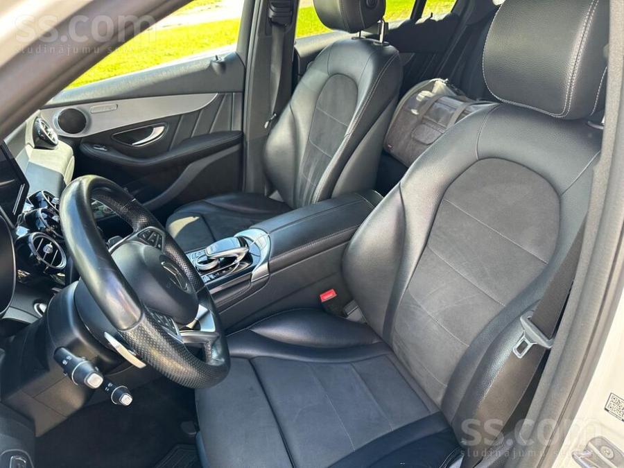 White Mercedes-Benz GLC 250 2016 in Riga, with an engine capacity of 2.20 L and mileage of 407 thousand km for 12500 €, photo 10 on AUTOMOTO.COM.LV
