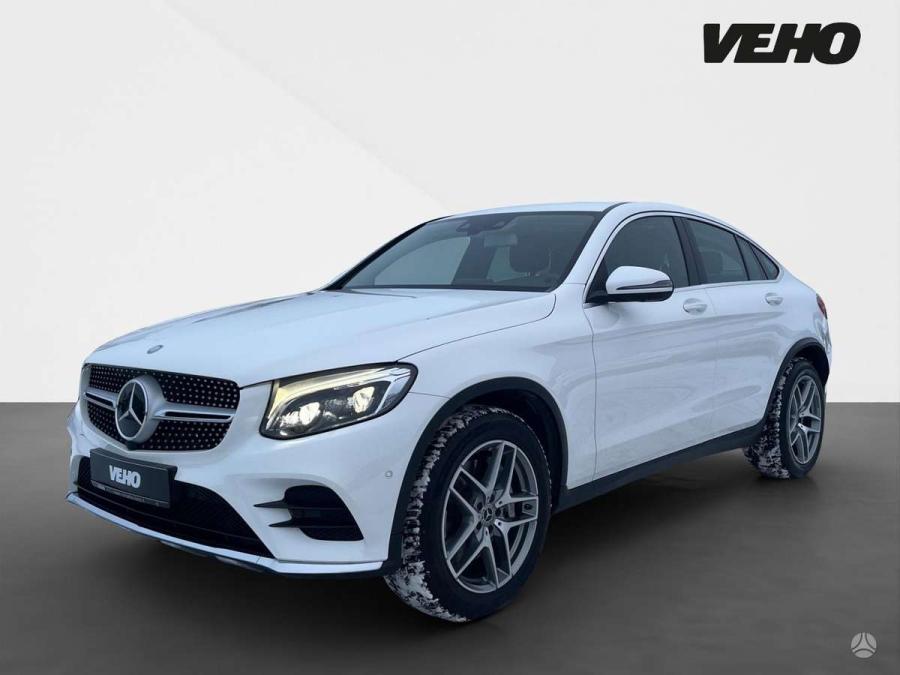 White Mercedes-Benz GLC 250 2017 in Kaunas, with an engine capacity of 1.99 L and mileage of 71 thousand km for 29999 €, photo 1 on AUTOMOTO.COM.LV