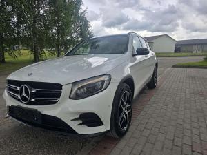 White Mercedes-Benz GLC 250 2017 in Vilnius, with an engine capacity of 0.00 L and mileage of 290 thousand km for 16300 €, photo 6 on AUTOMOTO.COM.LV