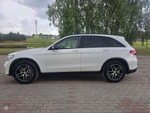 White Mercedes-Benz GLC 250 2017 in Vilnius, with an engine capacity of 0.00 L and mileage of 290 thousand km for 16300 €, photo 7 on AUTOMOTO.COM.LV