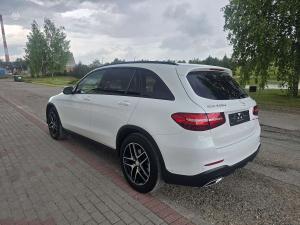 White Mercedes-Benz GLC 250 2017 in Vilnius, with an engine capacity of 0.00 L and mileage of 290 thousand km for 16300 €, photo 8 on AUTOMOTO.COM.LV