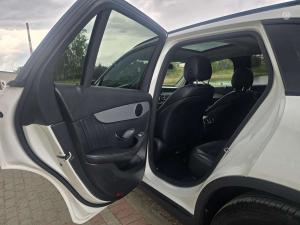 White Mercedes-Benz GLC 250 2017 in Vilnius, with an engine capacity of 0.00 L and mileage of 290 thousand km for 16300 €, photo 16 on AUTOMOTO.COM.LV