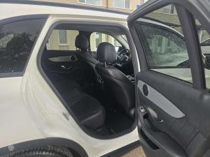 White Mercedes-Benz GLC 250 2017 in Vilnius, with an engine capacity of 0.00 L and mileage of 290 thousand km for 16300 €, photo 19 on AUTOMOTO.COM.LV