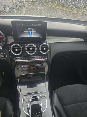 White Mercedes-Benz GLC 250 2017 in Vilnius, with an engine capacity of 0.00 L and mileage of 290 thousand km for 16300 €, photo 26 on AUTOMOTO.COM.LV