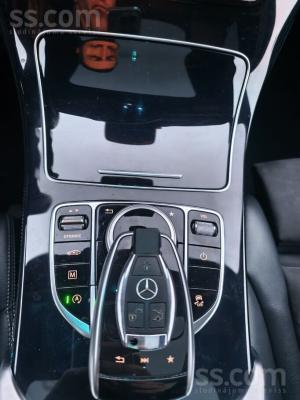 Balts Mercedes-Benz GLC 250 2018 Rīga, ar dzinēja tilpumu 2.20 L un nobraukumu 141 tūkst. km par 24357 €, foto 9 vietnē AUTOMOTO.COM.LV