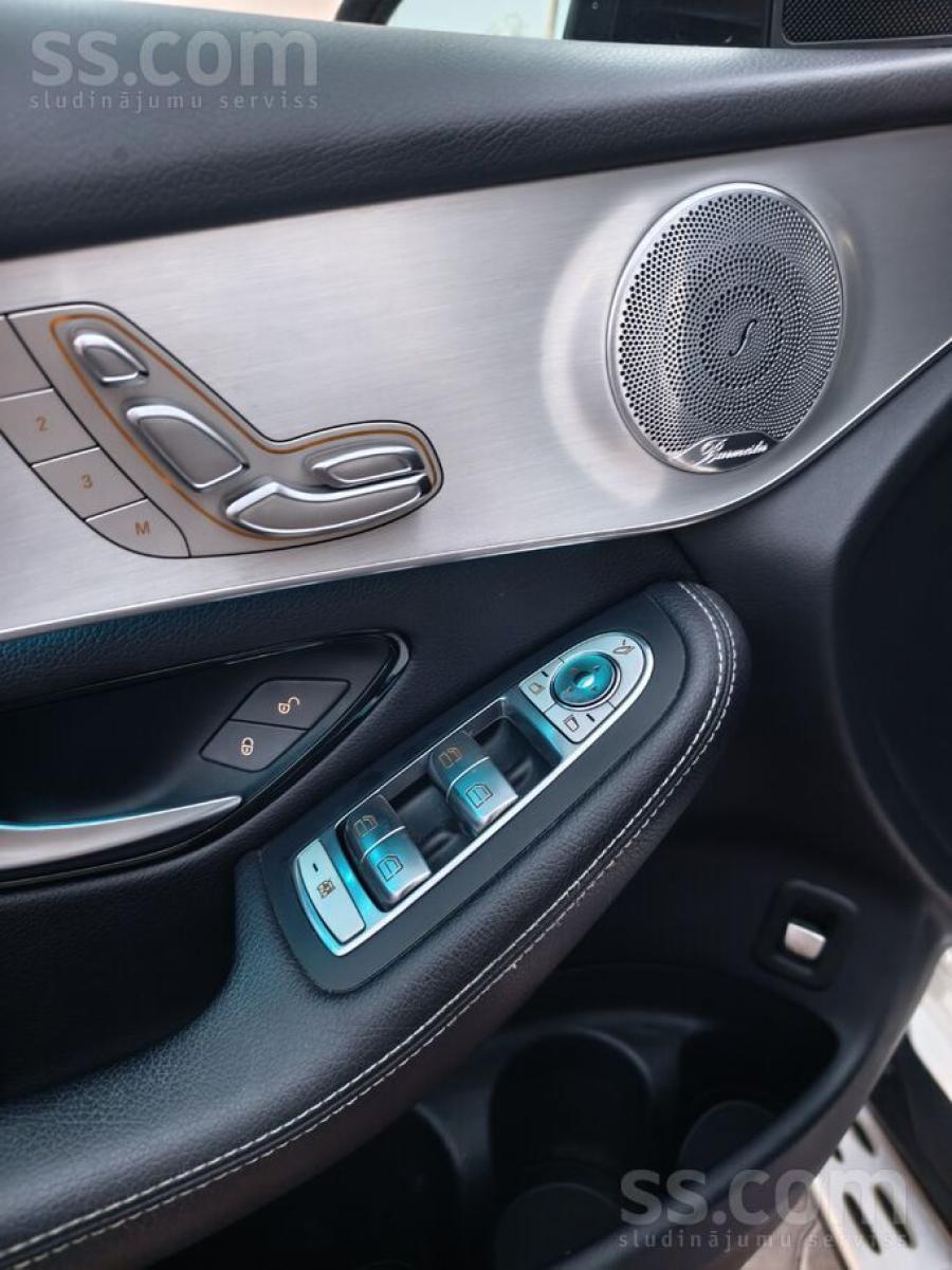Balts Mercedes-Benz GLC 250 2018 Rīga, ar dzinēja tilpumu 2.20 L un nobraukumu 141 tūkst. km par 24357 €, foto 10 vietnē AUTOMOTO.COM.LV