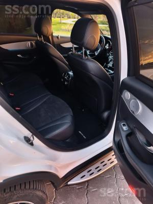 Balts Mercedes-Benz GLC 250 2018 Rīga, ar dzinēja tilpumu 2.20 L un nobraukumu 141 tūkst. km par 24357 €, foto 13 vietnē AUTOMOTO.COM.LV