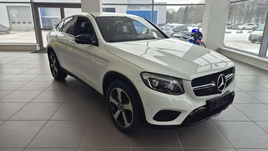 Balts Mercedes-Benz GLC 250 2019 Marijampole, ar dzinēja tilpumu 2.14 L un nobraukumu 118 tūkst. km par 31999 €, foto 8 vietnē AUTOMOTO.COM.LV