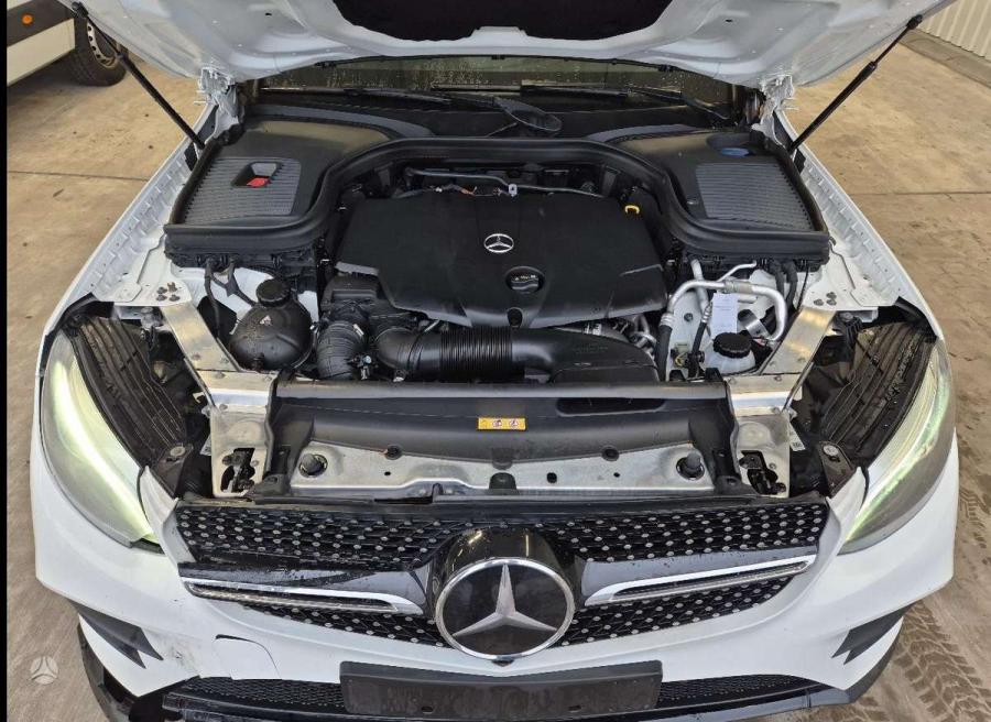 Balts Mercedes-Benz GLC 250 2019 Klaipėda, ar dzinēja tilpumu 2.14 L un nobraukumu 150 tūkst. km par 14100 €, foto 10 vietnē AUTOMOTO.COM.LV