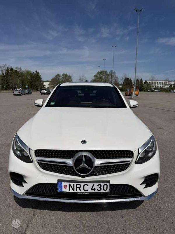 Balts Mercedes-Benz GLC 250 2017 Kauņa, ar dzinēja tilpumu 1.99 L un nobraukumu 142 tūkst. km par 22500 €, foto 5 vietnē AUTOMOTO.COM.LV
