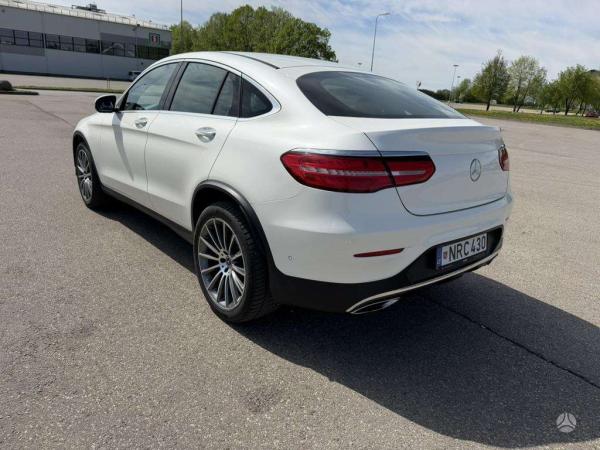 Balts Mercedes-Benz GLC 250 2017 Kauņa, ar dzinēja tilpumu 1.99 L un nobraukumu 142 tūkst. km par 22500 €, foto 9 vietnē AUTOMOTO.COM.LV