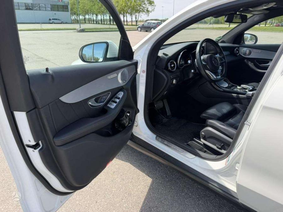 Balts Mercedes-Benz GLC 250 2017 Kauņa, ar dzinēja tilpumu 1.99 L un nobraukumu 142 tūkst. km par 22500 €, foto 10 vietnē AUTOMOTO.COM.LV