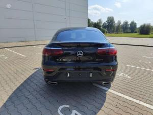 Melns Mercedes-Benz GLC 300 2021 Kauņa, ar dzinēja tilpumu 2.00 L un nobraukumu 141 tūkst. km par 36700 €, foto 6 vietnē AUTOMOTO.COM.LV