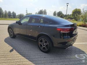 Melns Mercedes-Benz GLC 300 2021 Kauņa, ar dzinēja tilpumu 2.00 L un nobraukumu 141 tūkst. km par 36700 €, foto 7 vietnē AUTOMOTO.COM.LV