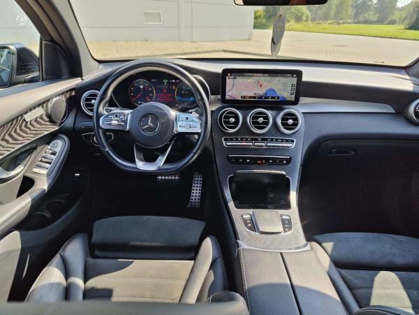 Melns Mercedes-Benz GLC 300 2021 Kauņa, ar dzinēja tilpumu 2.00 L un nobraukumu 141 tūkst. km par 36700 €, foto 7 vietnē AUTOMOTO.COM.LV