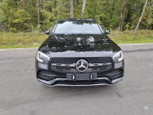 Melns Mercedes-Benz GLC 300 2021 Kauņa, ar dzinēja tilpumu 2.00 L un nobraukumu 140 tūkst. km par 32999 €, foto 3 vietnē AUTOMOTO.COM.LV