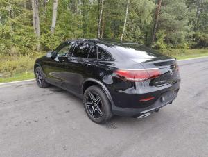 Melns Mercedes-Benz GLC 300 2021 Kauņa, ar dzinēja tilpumu 2.00 L un nobraukumu 140 tūkst. km par 32999 €, foto 5 vietnē AUTOMOTO.COM.LV