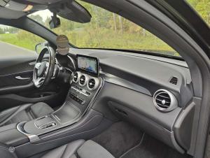 Melns Mercedes-Benz GLC 300 2021 Kauņa, ar dzinēja tilpumu 2.00 L un nobraukumu 140 tūkst. km par 32999 €, foto 18 vietnē AUTOMOTO.COM.LV