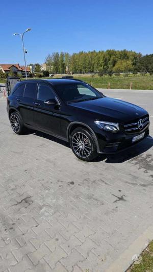 Melns Mercedes-Benz GLC 300 2018 Palanga, ar dzinēja tilpumu 1.99 L un nobraukumu 230 tūkst. km par 18000 €, foto 7 vietnē AUTOMOTO.COM.LV