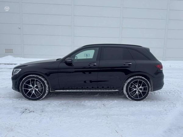 Melns Mercedes-Benz GLC 300 2019 Kauņa, ar dzinēja tilpumu 2.00 L un nobraukumu 246 tūkst. km par 26500 €, foto 7 vietnē AUTOMOTO.COM.LV