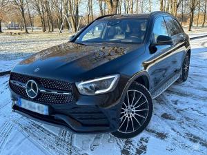 Black Mercedes-Benz GLC 300 2020 in Taurage, with an engine capacity of 1.95 L and mileage of 414 thousand km for 21900 €, photo  on AUTOMOTO.COM.LV