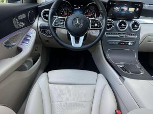 Melns Mercedes-Benz GLC 300 2020 Šauļi, ar dzinēja tilpumu 2.00 L un nobraukumu 105 tūkst. km par 27000 €, foto 5 vietnē AUTOMOTO.COM.LV