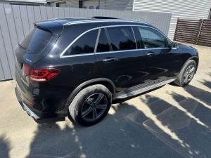 Melns Mercedes-Benz GLC 300 2020 Šauļi, ar dzinēja tilpumu 2.00 L un nobraukumu 105 tūkst. km par 27000 €, foto 10 vietnē AUTOMOTO.COM.LV