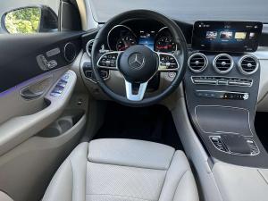 Melns Mercedes-Benz GLC 300 2020 Šauļi, ar dzinēja tilpumu 2.00 L un nobraukumu 105 tūkst. km par 27000 €, foto 14 vietnē AUTOMOTO.COM.LV