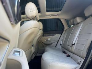 Melns Mercedes-Benz GLC 300 2020 Šauļi, ar dzinēja tilpumu 2.00 L un nobraukumu 105 tūkst. km par 27000 €, foto 17 vietnē AUTOMOTO.COM.LV