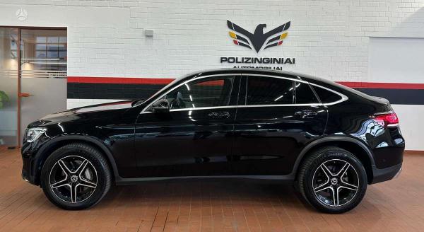 Melns Mercedes-Benz GLC 300 2020 Kauņa, ar dzinēja tilpumu 1.95 L un nobraukumu 233 tūkst. km par 29900 €, foto 4 vietnē AUTOMOTO.COM.LV