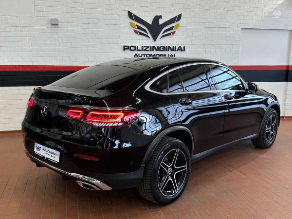 Melns Mercedes-Benz GLC 300 2020 Kauņa, ar dzinēja tilpumu 1.95 L un nobraukumu 233 tūkst. km par 29900 €, foto 5 vietnē AUTOMOTO.COM.LV