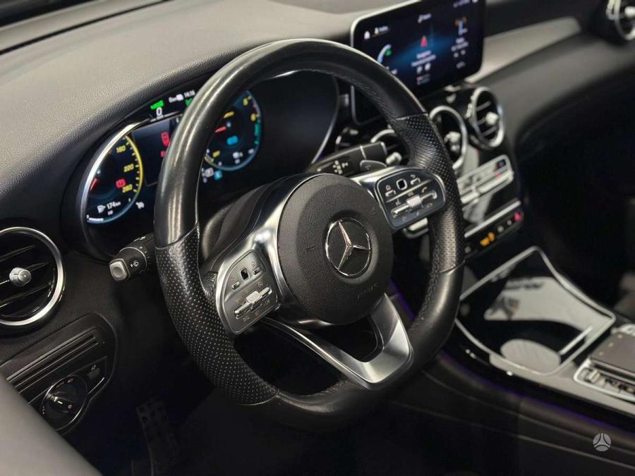 Черный Мерседес GLC 300 2020 в Каунас, объемом двигателя 1.95 л и пробегом 233 тыс. км за 29900 €, фото 10 на AUTOMOTO.COM.LV