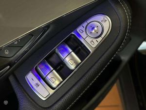 Черный Мерседес GLC 300 2020 в Каунас, объемом двигателя 1.95 л и пробегом 233 тыс. км за 29900 €, фото 11 на AUTOMOTO.COM.LV