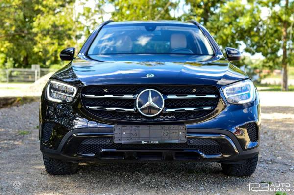 Melns Mercedes-Benz GLC 300 2020 Kretinga, ar dzinēja tilpumu 2.00 L un nobraukumu 102 tūkst. km par 28650 €, foto 6 vietnē AUTOMOTO.COM.LV