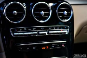 Melns Mercedes-Benz GLC 300 2020 Kretinga, ar dzinēja tilpumu 2.00 L un nobraukumu 102 tūkst. km par 28650 €, foto 28 vietnē AUTOMOTO.COM.LV
