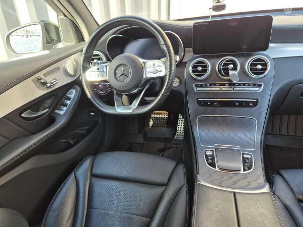 Melns Mercedes-Benz GLC 300 2021 Viļņa, ar dzinēja tilpumu 1.95 L un nobraukumu 156 tūkst. km par 37000 €, foto 6 vietnē AUTOMOTO.COM.LV