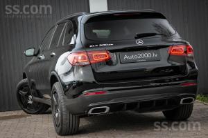 Melns Mercedes-Benz GLC 300 2021 Tukums, ar dzinēja tilpumu 2.00 L un nobraukumu 136 tūkst. km par 29990 €, foto 4 vietnē AUTOMOTO.COM.LV