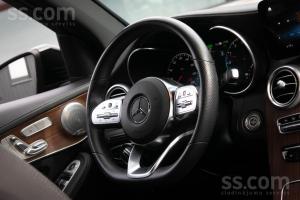 Melns Mercedes-Benz GLC 300 2021 Tukums, ar dzinēja tilpumu 2.00 L un nobraukumu 136 tūkst. km par 29990 €, foto 10 vietnē AUTOMOTO.COM.LV