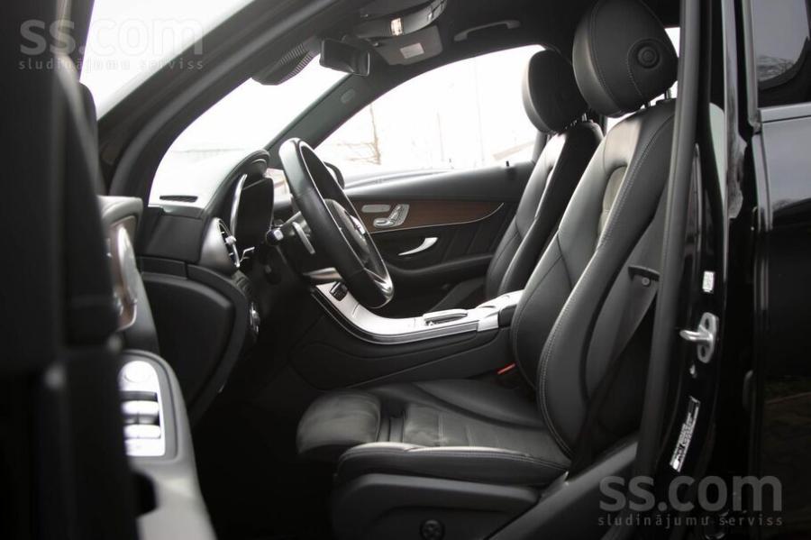Melns Mercedes-Benz GLC 300 2021 Tukums, ar dzinēja tilpumu 2.00 L un nobraukumu 136 tūkst. km par 29990 €, foto 11 vietnē AUTOMOTO.COM.LV
