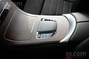 Melns Mercedes-Benz GLC 300 2021 Tukums, ar dzinēja tilpumu 2.00 L un nobraukumu 136 tūkst. km par 29990 €, foto 17 vietnē AUTOMOTO.COM.LV