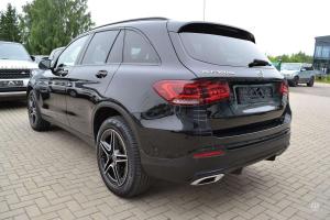 Black Mercedes-Benz GLC 300 2021 in Vilnius, with an engine capacity of 1.95 L and mileage of 169 thousand km for 30000 €, photo 11 on AUTOMOTO.COM.LV