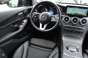 Black Mercedes-Benz GLC 300 2021 in Vilnius, with an engine capacity of 1.95 L and mileage of 169 thousand km for 30000 €, photo 14 on AUTOMOTO.COM.LV