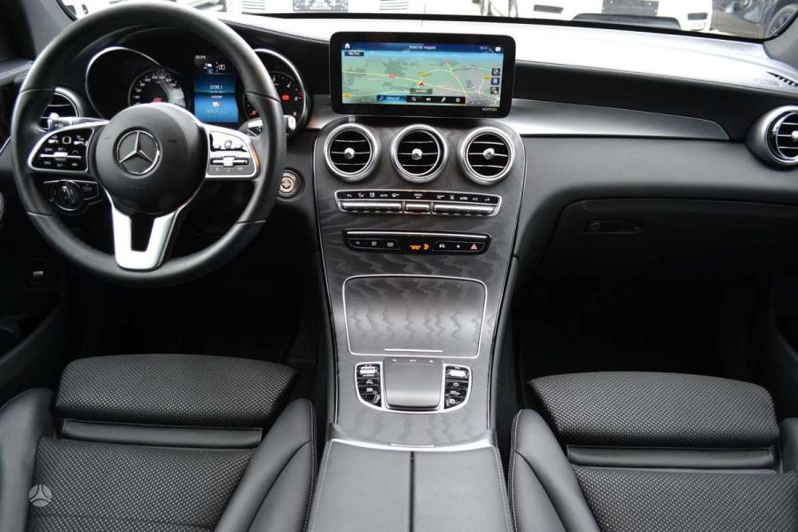 Black Mercedes-Benz GLC 300 2021 in Vilnius, with an engine capacity of 1.95 L and mileage of 169 thousand km for 30000 €, photo 15 on AUTOMOTO.COM.LV