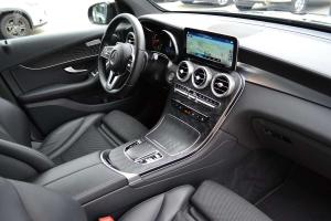 Black Mercedes-Benz GLC 300 2021 in Vilnius, with an engine capacity of 1.95 L and mileage of 169 thousand km for 30000 €, photo 19 on AUTOMOTO.COM.LV
