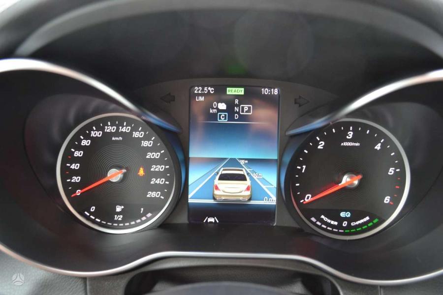 Black Mercedes-Benz GLC 300 2021 in Vilnius, with an engine capacity of 1.95 L and mileage of 169 thousand km for 30000 €, photo 28 on AUTOMOTO.COM.LV