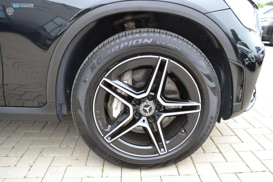 Black Mercedes-Benz GLC 300 2021 in Vilnius, with an engine capacity of 1.95 L and mileage of 169 thousand km for 30000 €, photo 31 on AUTOMOTO.COM.LV