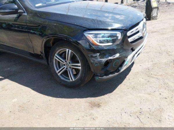 Black Mercedes-Benz GLC 300 2021 in Klaipeda, with an engine capacity of 2.00 L and mileage of 76 thousand km for 14200 €, photo 5 on AUTOMOTO.COM.LV