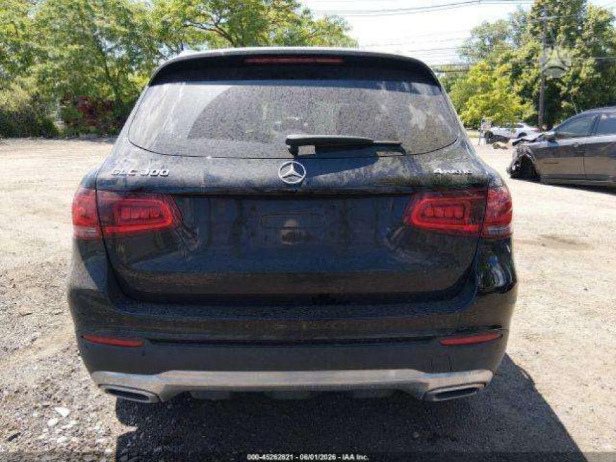 Black Mercedes-Benz GLC 300 2021 in Klaipeda, with an engine capacity of 2.00 L and mileage of 76 thousand km for 14200 €, photo 7 on AUTOMOTO.COM.LV